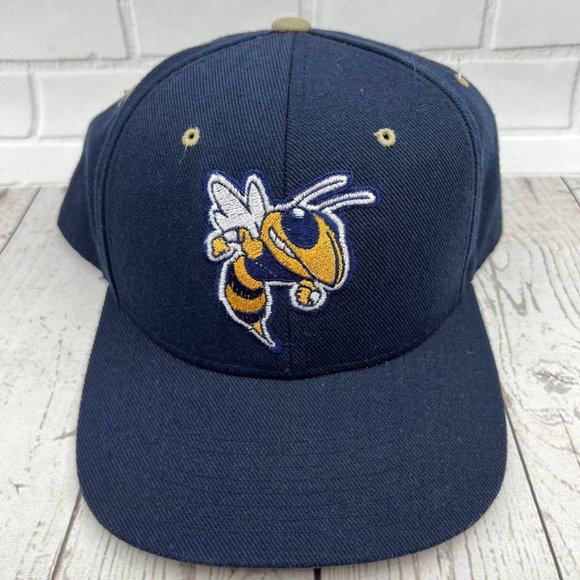 Zephyr | Accessories | Vintage Georgia Tech Yellow Jackets 8 Zephyr ...